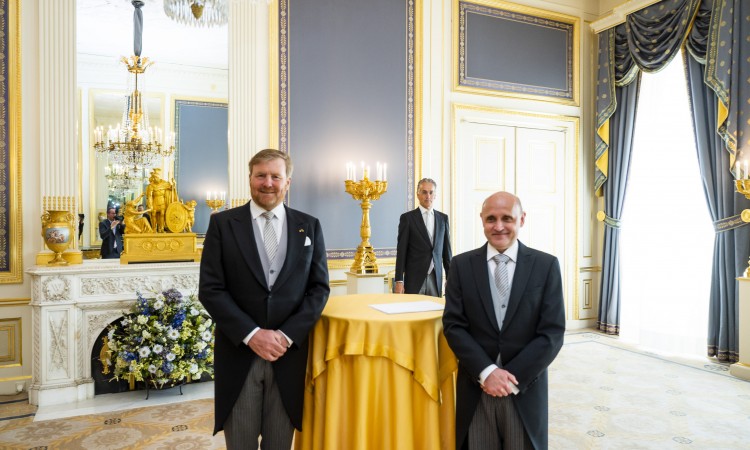 Ambasador Šahović predao akreditivna pisma nizozemskom kralju | Face ...