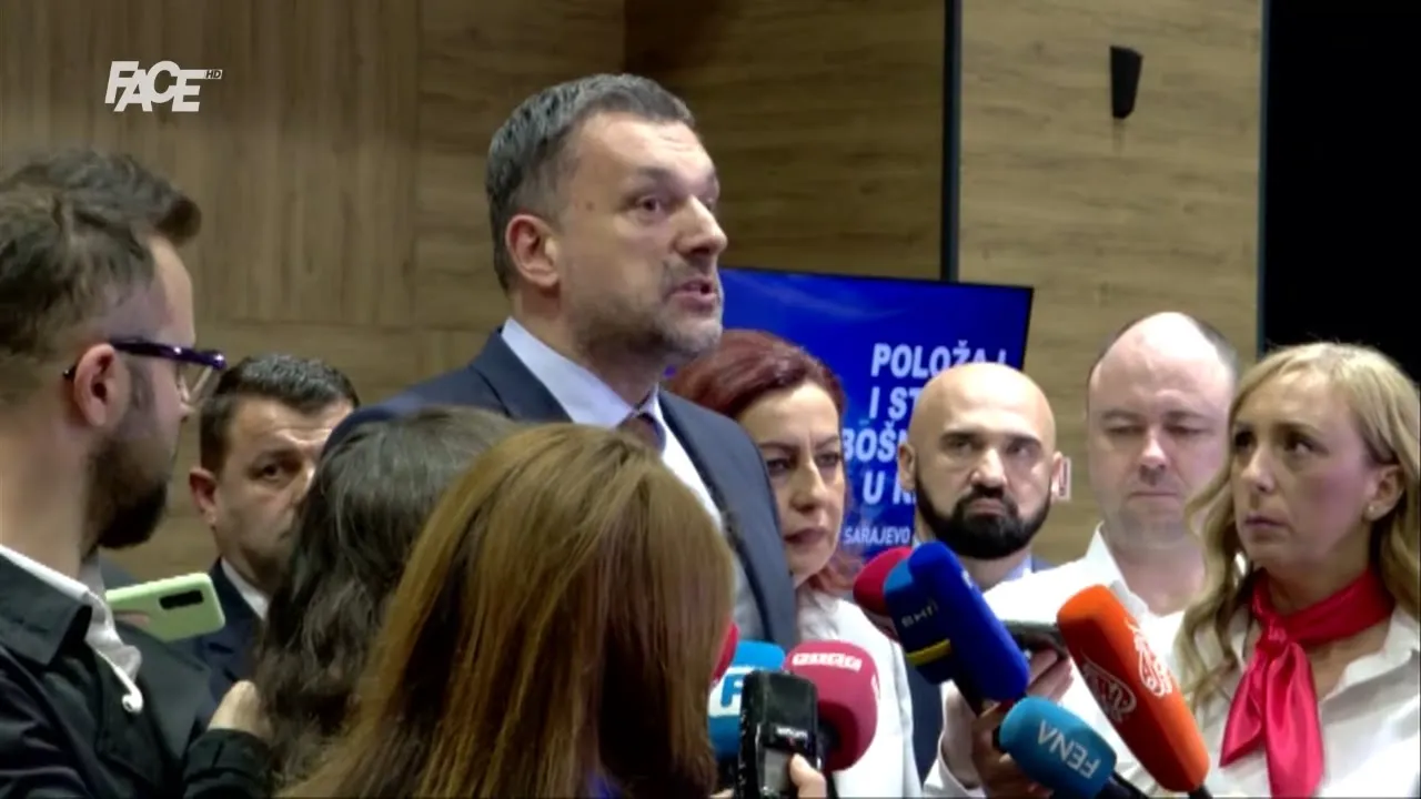 Skup Bošnjaka u Sarajevu: Svi koje nervira ovaj skup neka znaju da je prvi i da će ih biti još ...