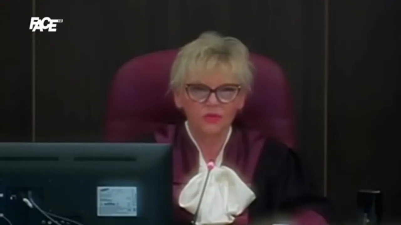 Pogledajte kako je Sena Uzunović prevaspitala i presudila Milorada Dodika! | Face | Jedina ...